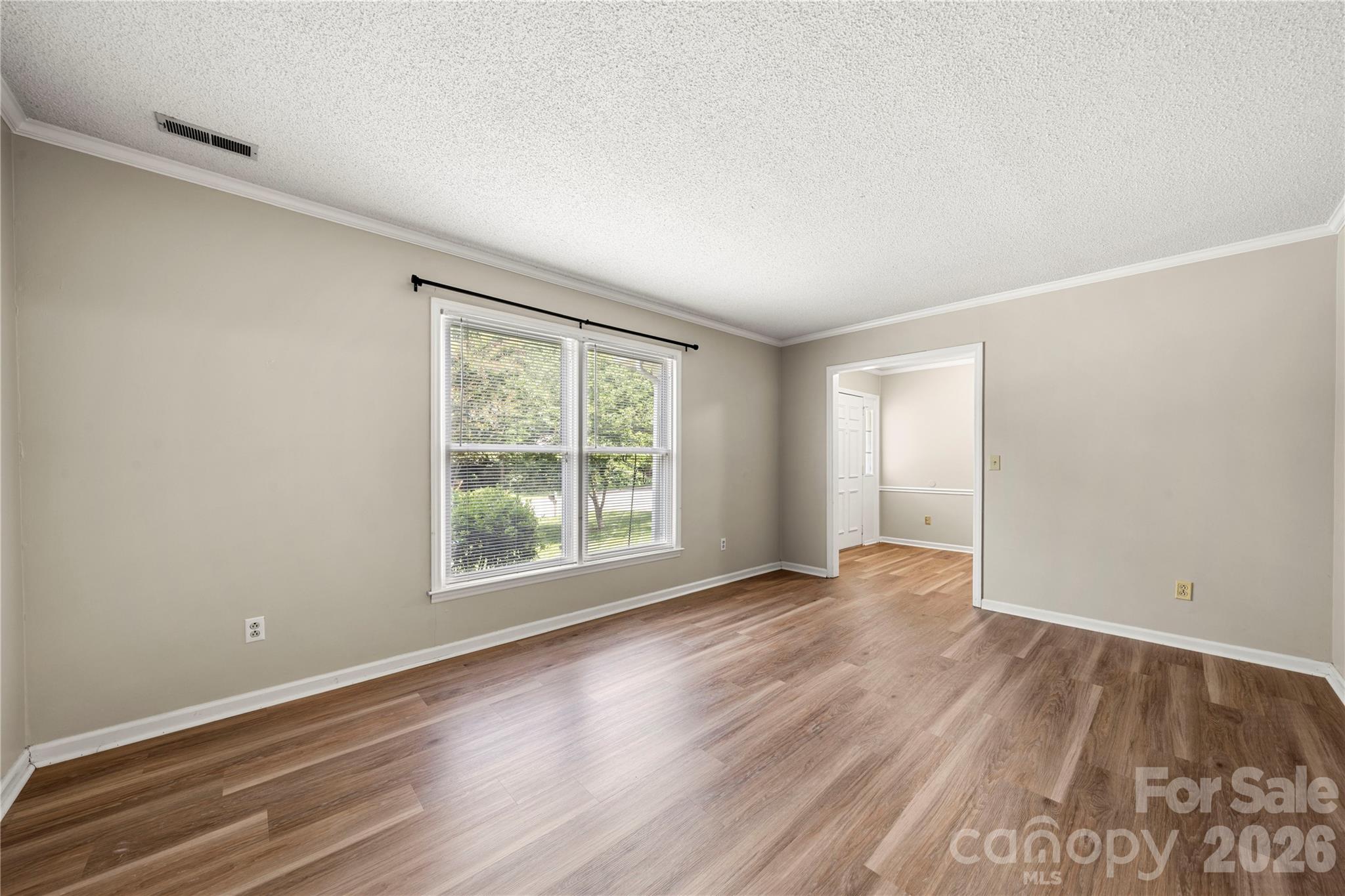 Home for sale at 628 Bellows Lane, Charlotte, NC — photo 7 of 43