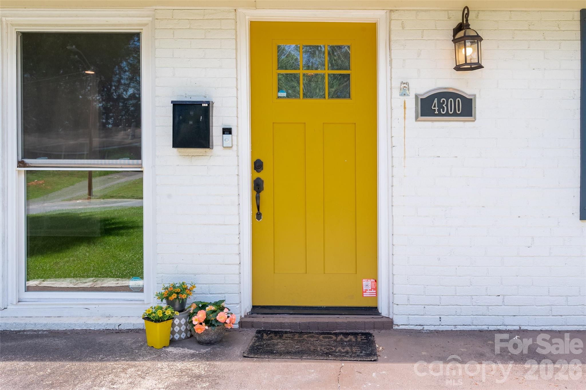 4300 Dowling Drive, Charlotte, NC - photo 2 of 20