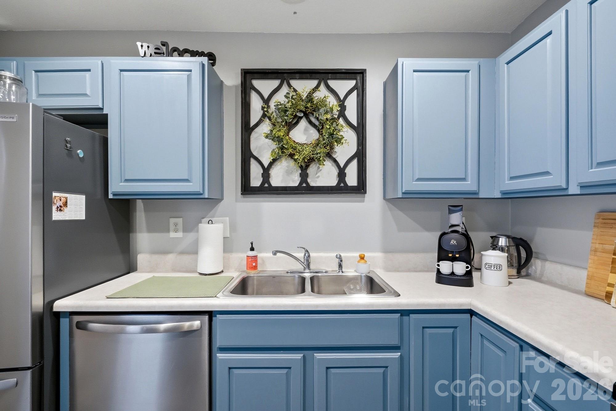 Photo 17 of 12350 Hennigan Place Lane, Charlotte, NC
