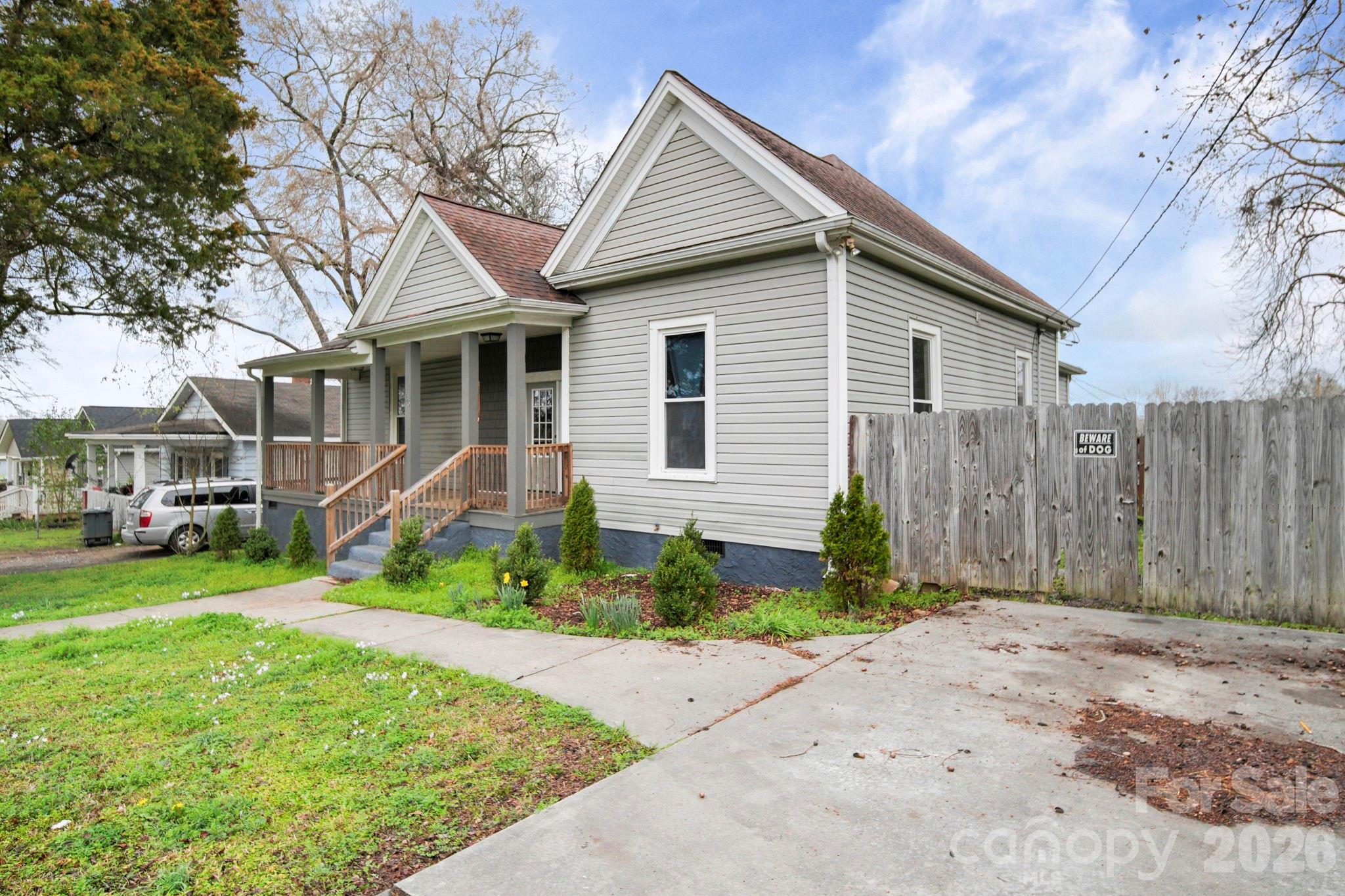 Photo 3 of 136 E Lacy Street, Chester, SC