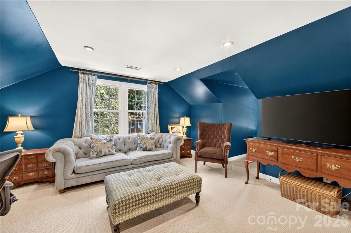 Home for sale at 10300 Ben Franklin Court, Charlotte, NC — photo 23 of 44