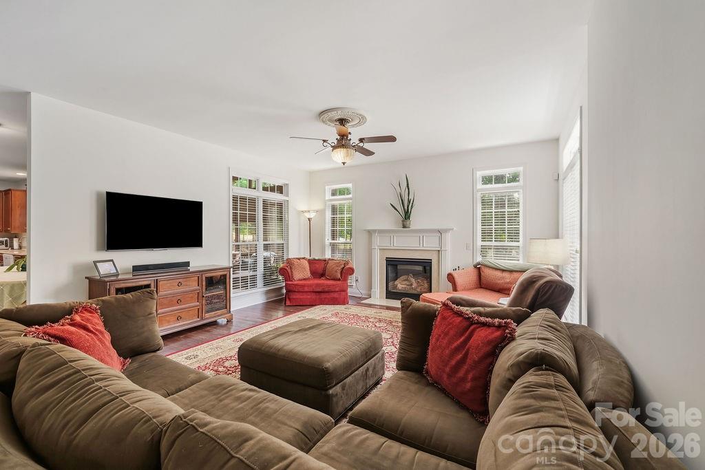 10826 Persimmon Creek Drive, Mint Hill, NC - photo 7 of 48