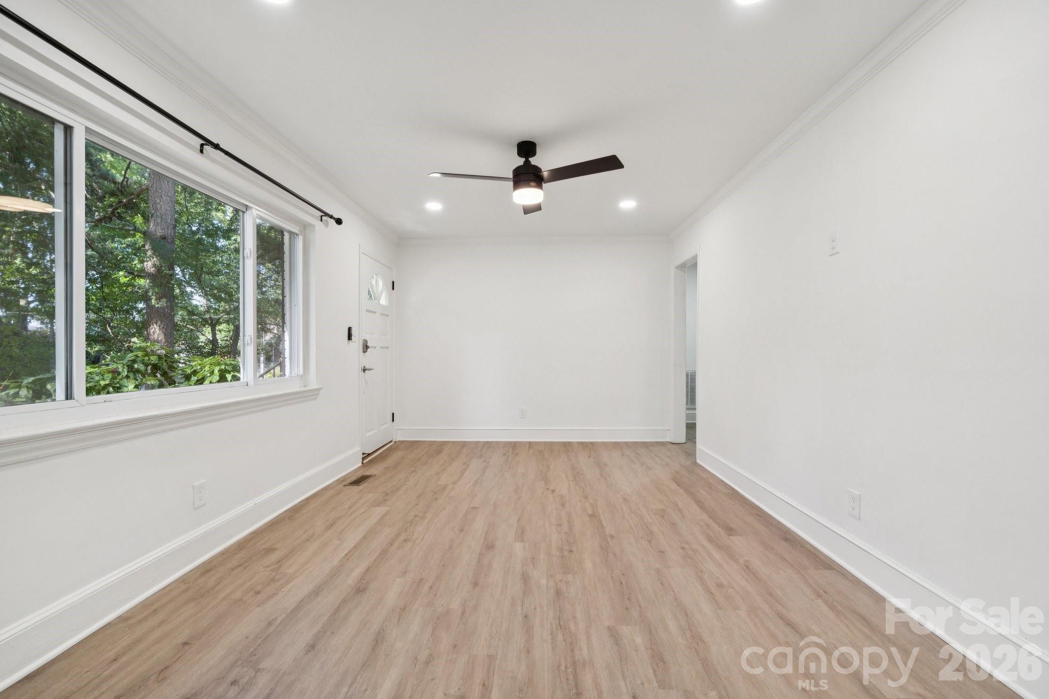 5423 Lantana Avenue, Charlotte, NC - photo 5 of 28