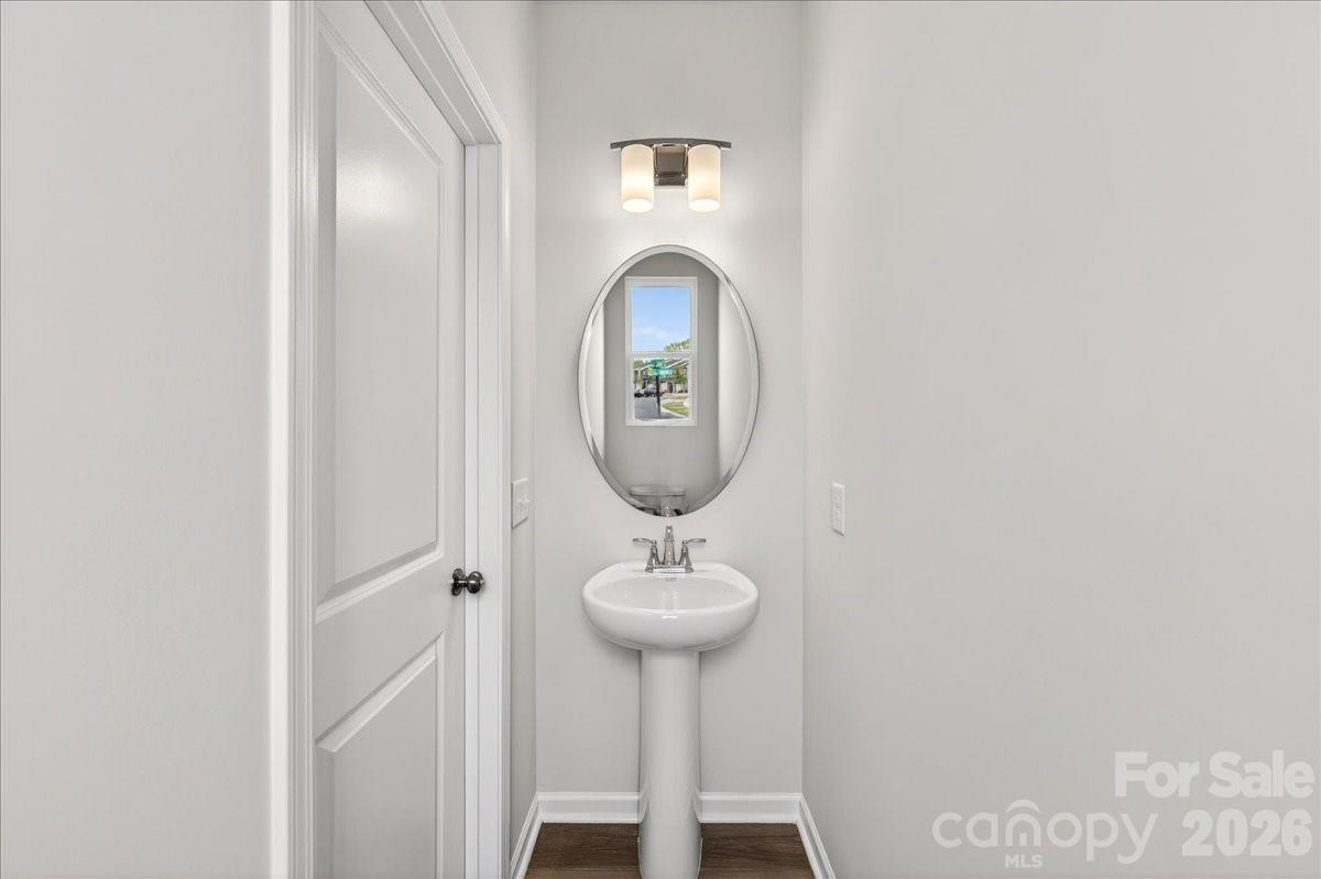 Photo 5 of 6057 Longar Lane, Charlotte, NC