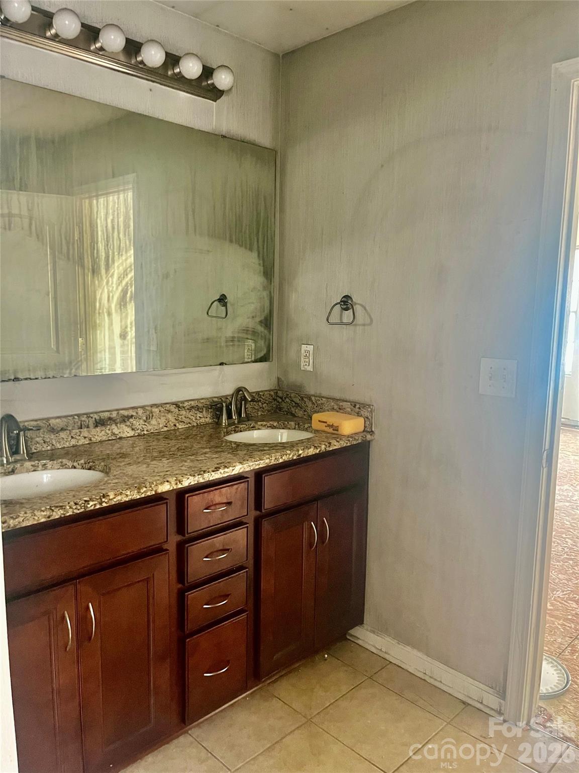 Photo 7 of 1821 Swan Drive, Charlotte, NC