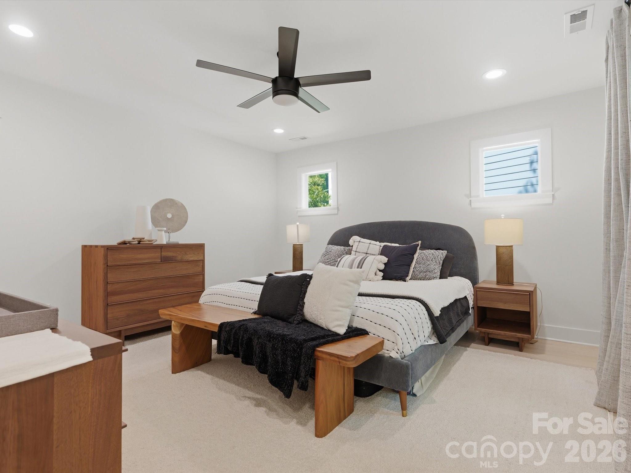 Photo 17 of 1611 E Barden Road, Charlotte, NC