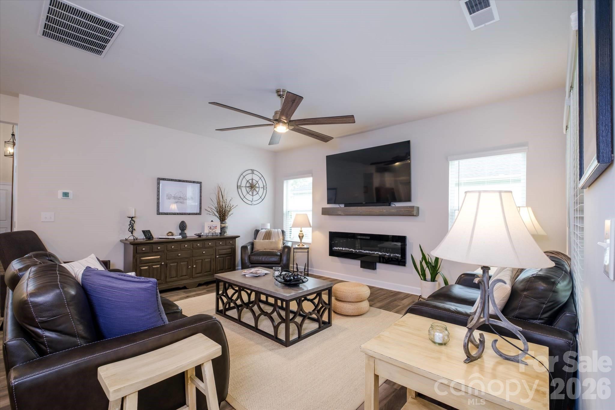 Photo 9 of 4518 Duplin Drive, Charlotte, NC