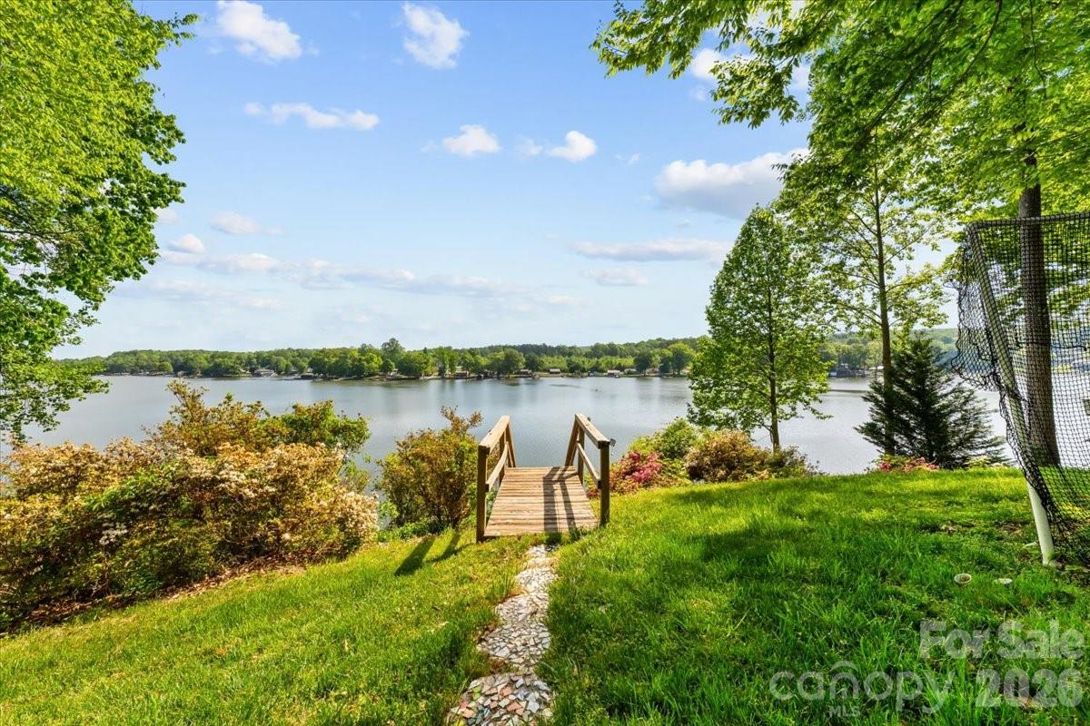 Photo 3 of 330 Hillview Drive, Lexington, NC