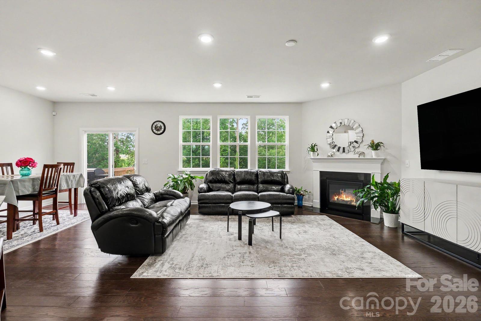 1031 Lookout Shoals Drive, Fort Mill, SC - photo 15 of 49