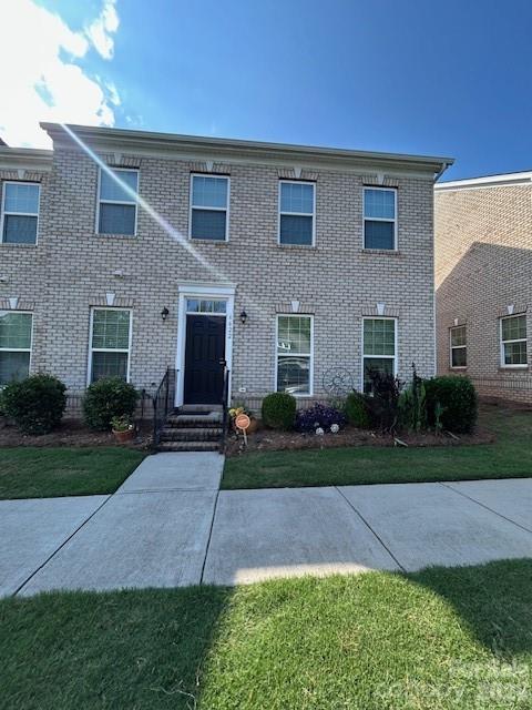 Home for sale at 6622 Brighton Park Drive, Mint Hill, NC — photo 1 of 10