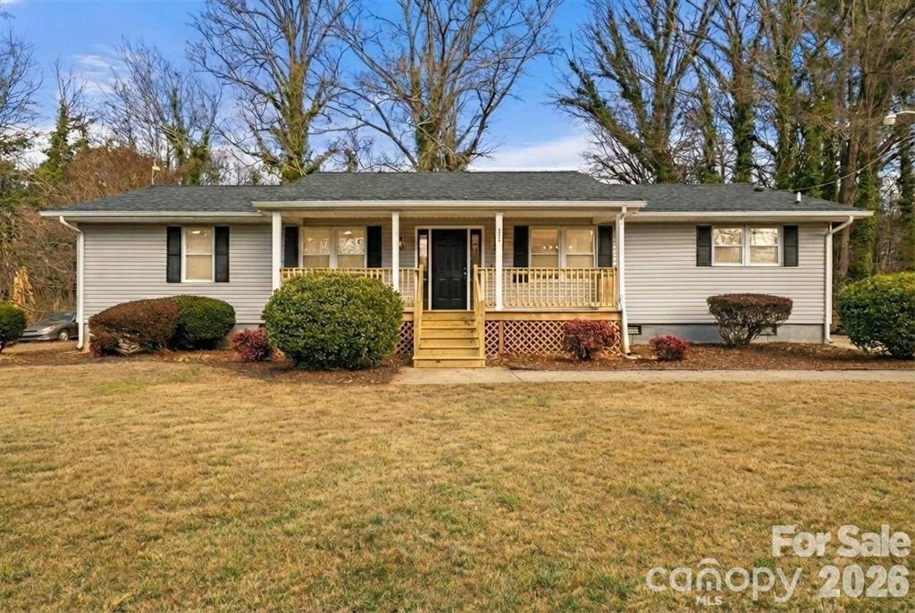 Photo 2 of 322 Holland Circle, Statesville, NC
