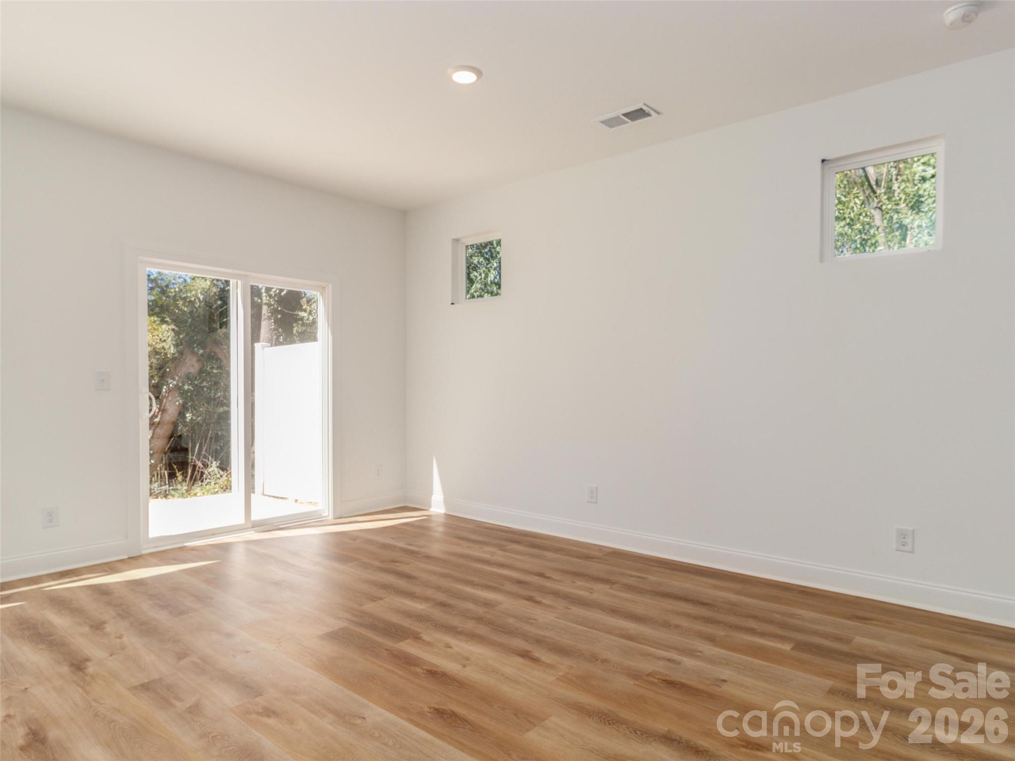 2521 Elon Street, Charlotte, NC - photo 8 of 32