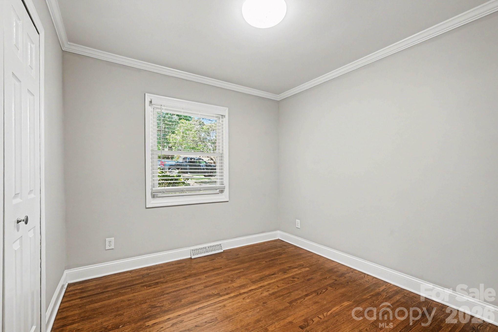 Photo 11 of 1126 Claremont Road, Charlotte, NC