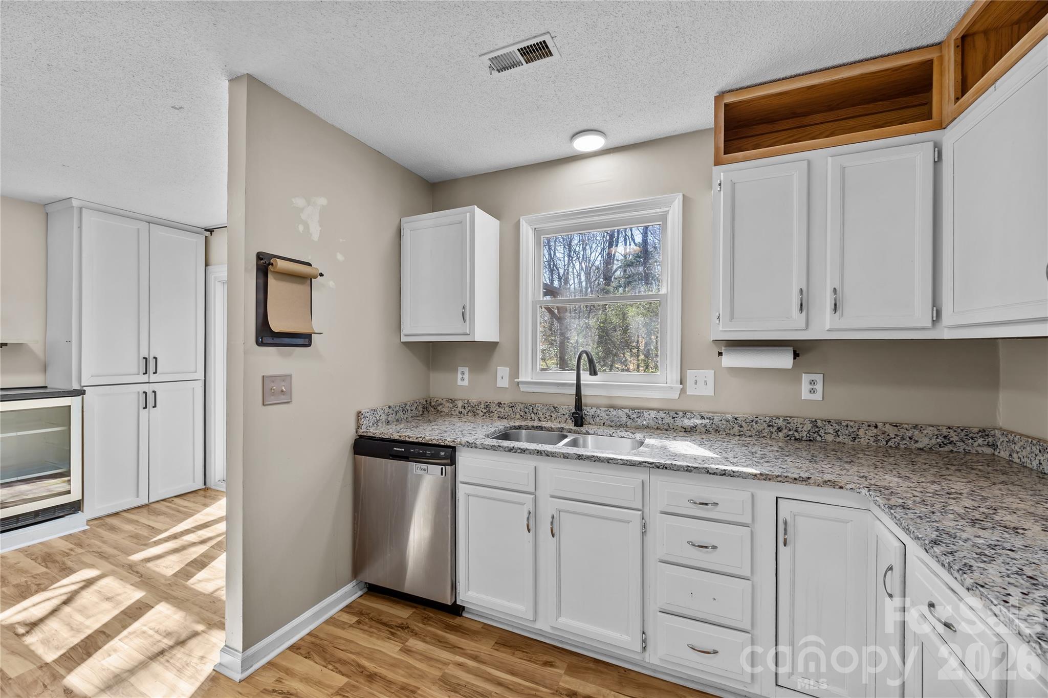 Photo 12 of 2019 Teddington Drive, Charlotte, NC