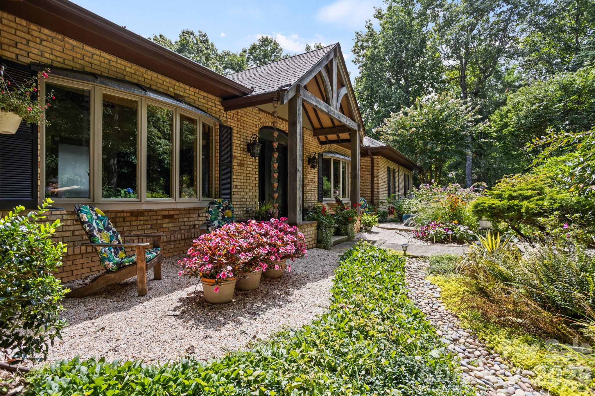 163 Old Poplar Lane, Flat Rock, NC - photo 3 of 49