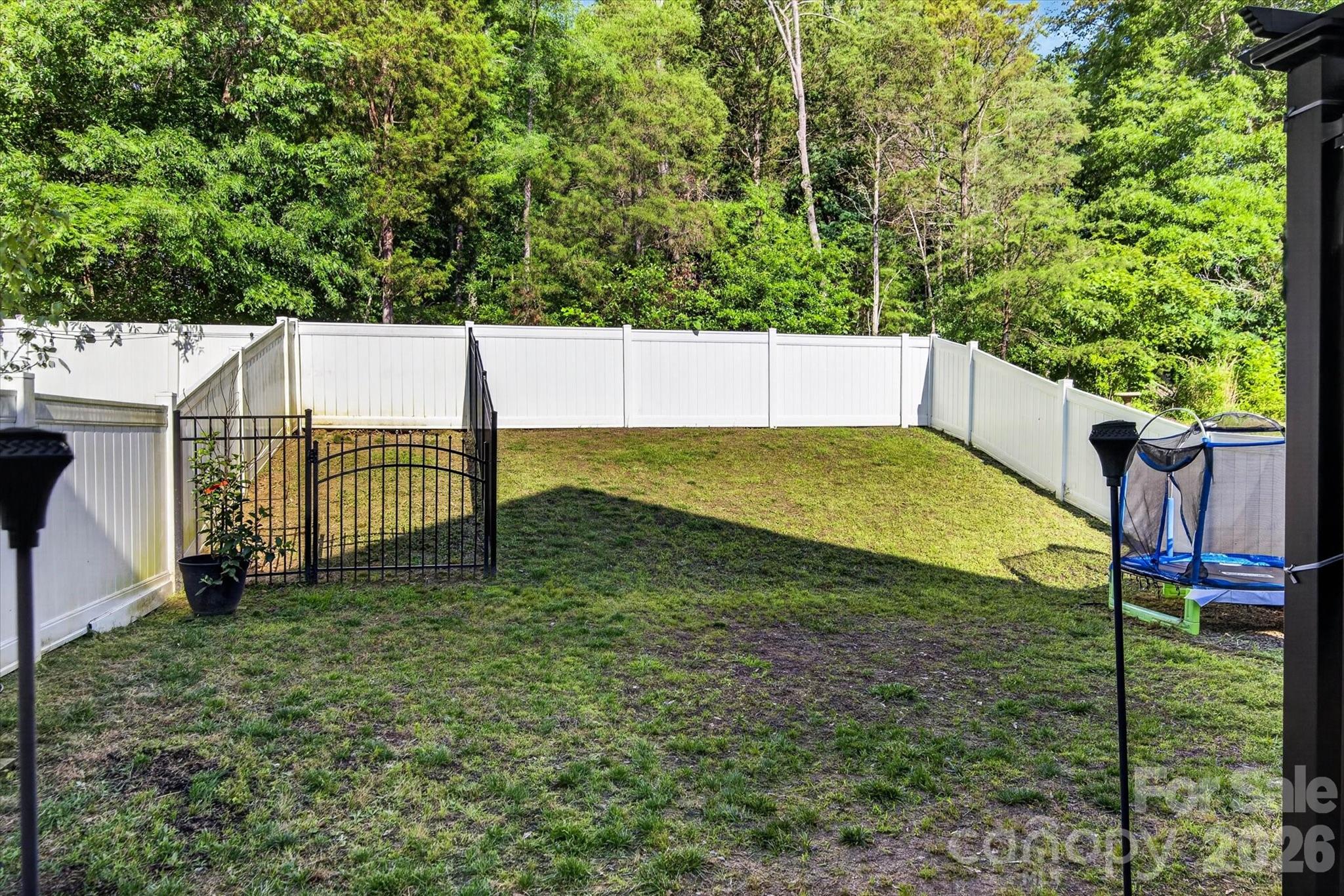 Photo 6 of 548 Kingsway Circle, Charlotte, NC