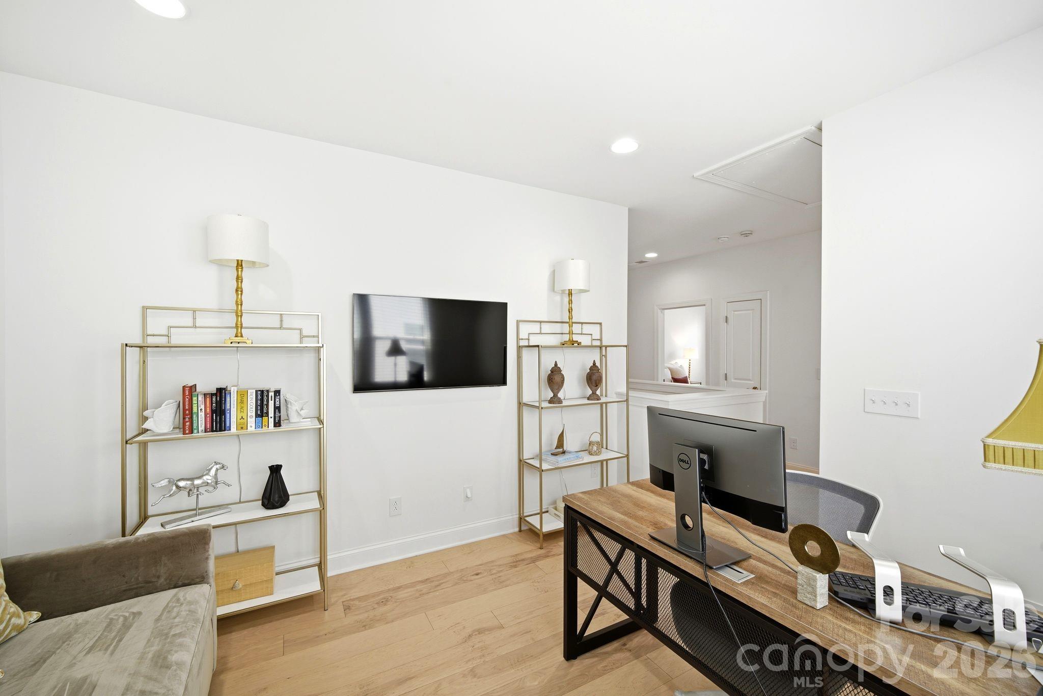 Photo 37 of 6008 Corbin Woods Court, Charlotte, NC