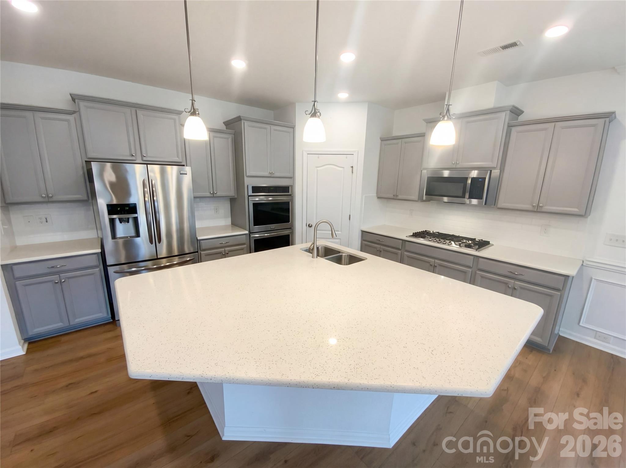 200 Sweet Briar Drive, Fort Mill, SC - photo 4 of 16