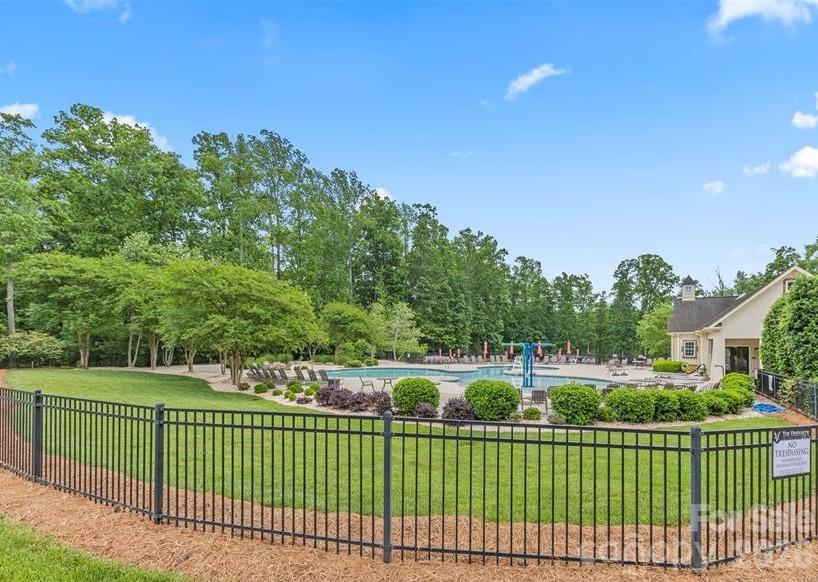 Photo 26 of 8432 Loxton Circle, Charlotte, NC