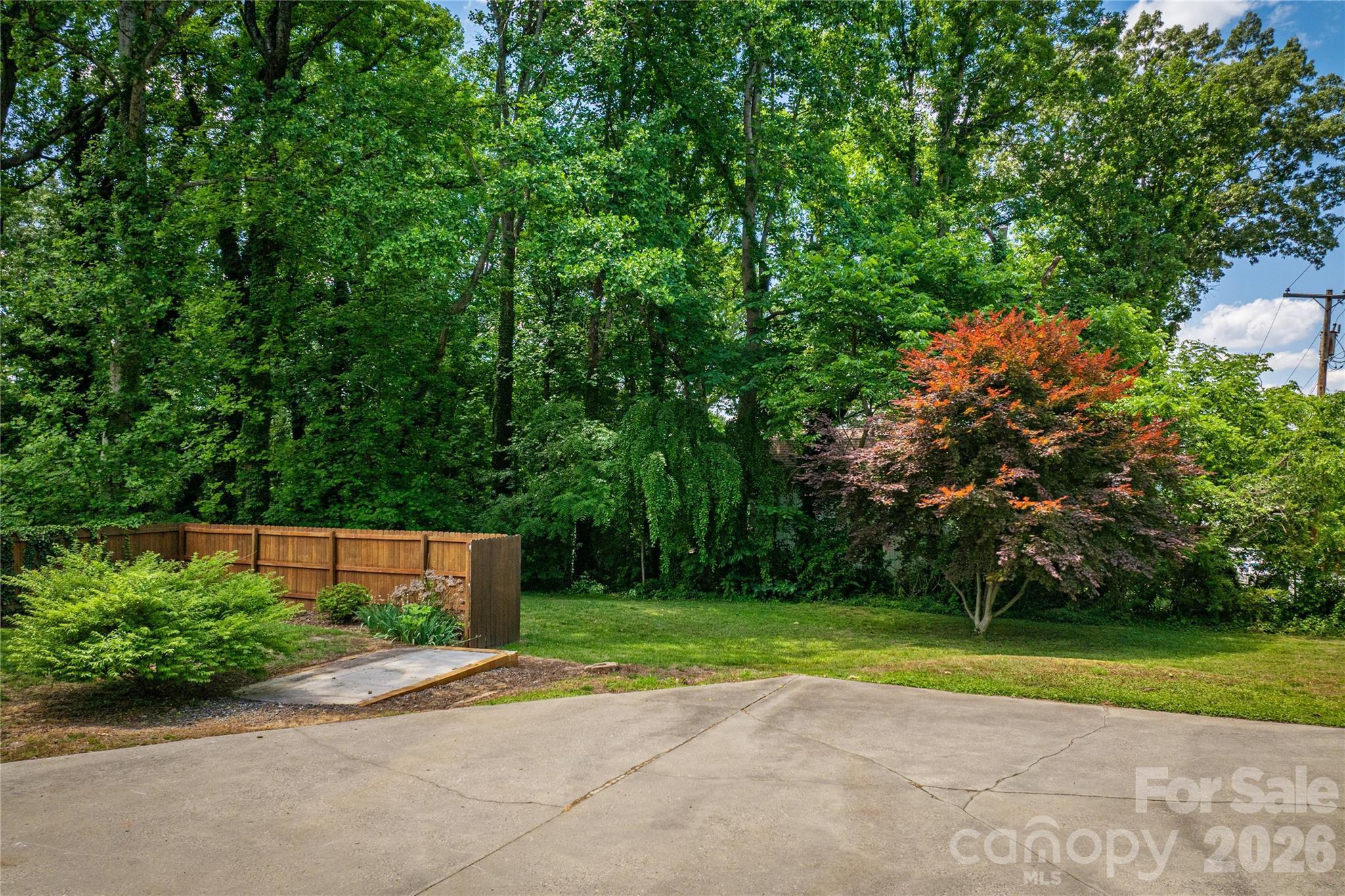 200 Falls Street, Morganton, NC - photo 32 of 34