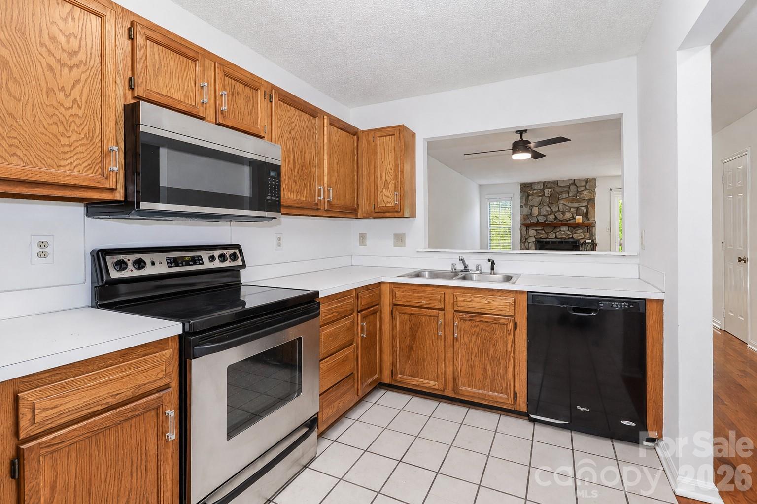 Photo 9 of 8157 Circle Tree Lane, Charlotte, NC