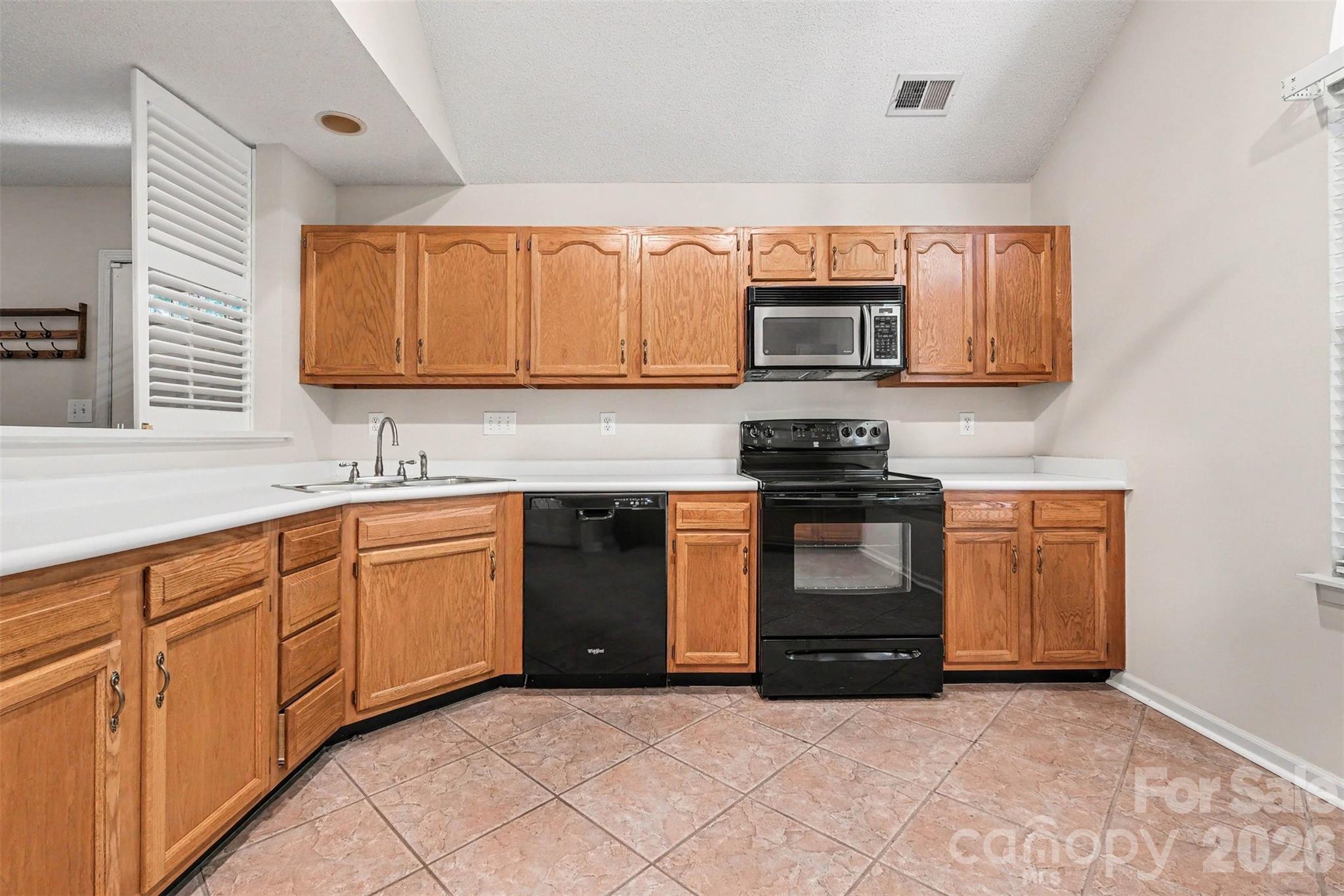 Photo 18 of 8929 Scotch Heather Way, Charlotte, NC