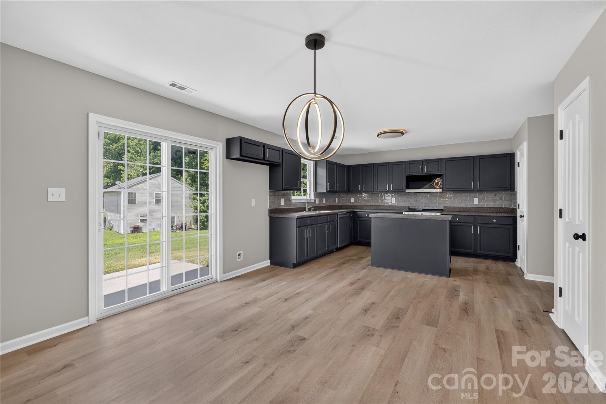 Photo 7 of 6029 Waterloo Drive, Charlotte, NC