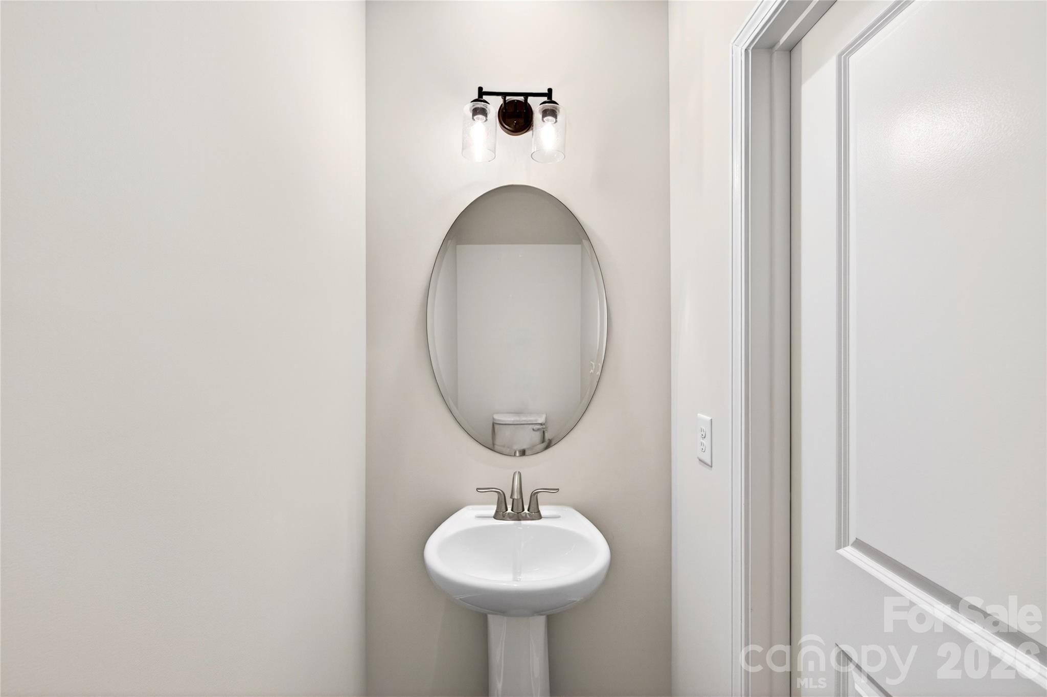 Photo 5 of 6025 Longar Lane, Charlotte, NC