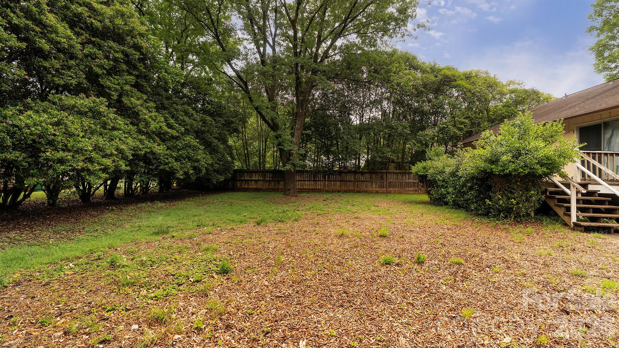 Photo 18 of 1141 Cameo Court, Charlotte, NC