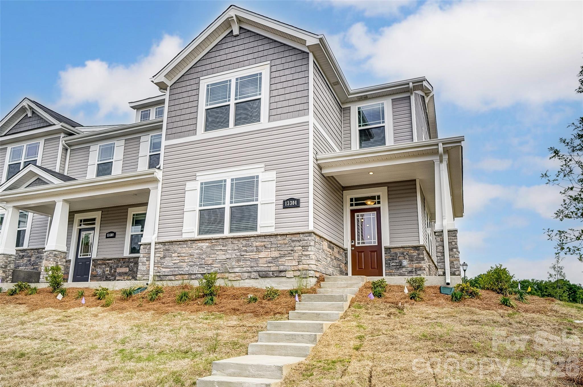 Photo 3 of 3812 Cheyney Park Drive, Charlotte, NC