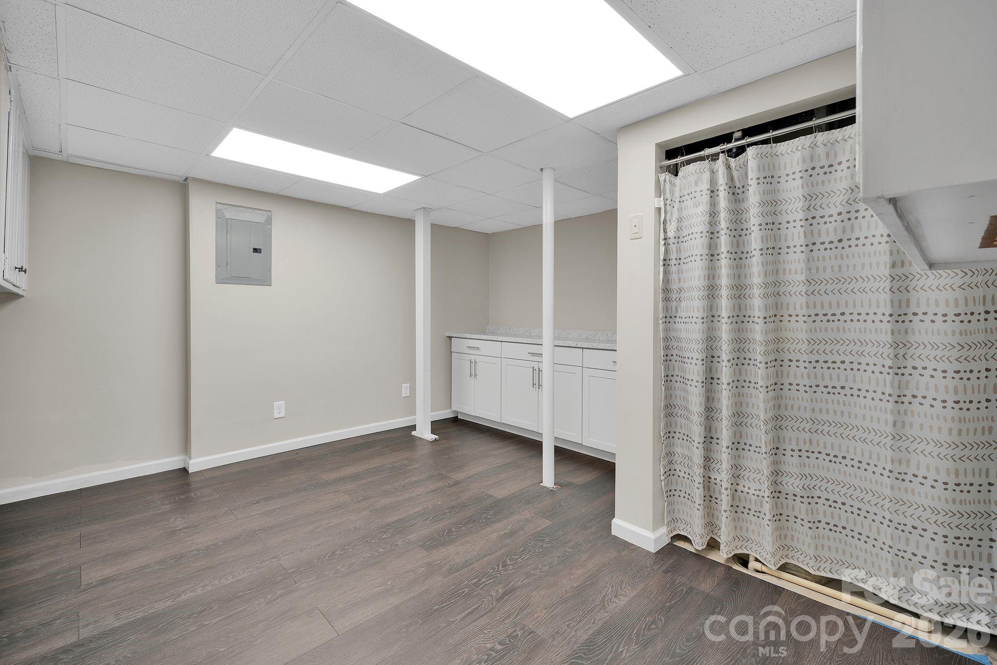 Photo 31 of 8308 Knights Bridge Road, Charlotte, NC