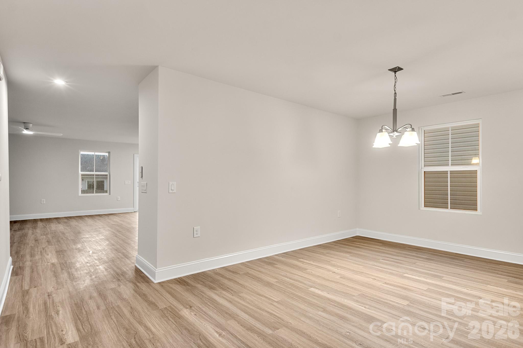 4238 Mackinnon Drive, Charlotte, NC - photo 5 of 38