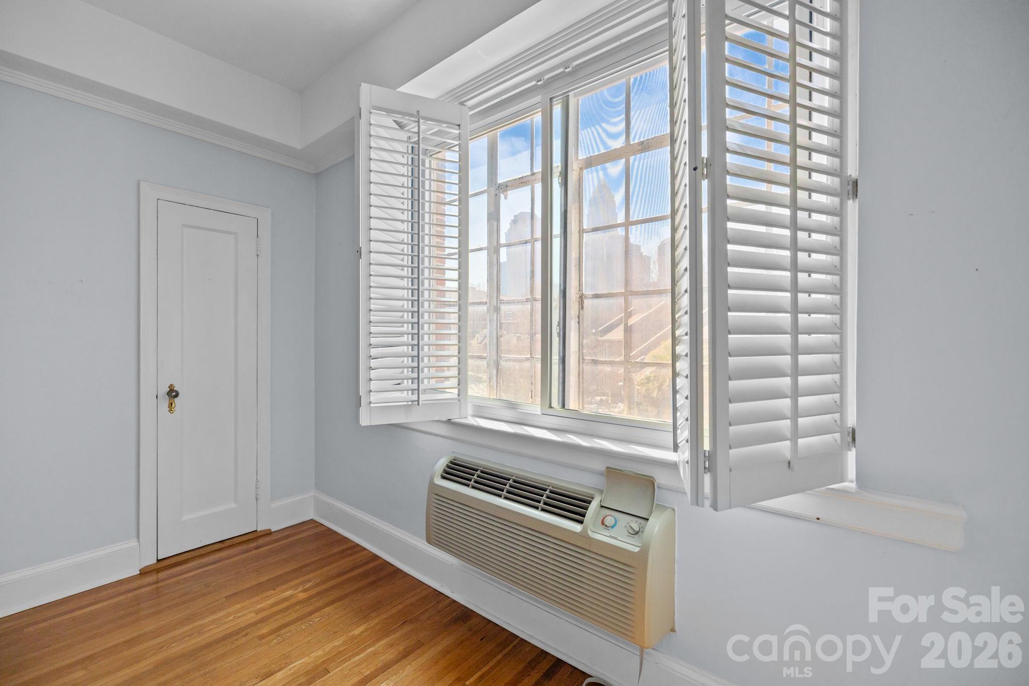 Photo 34 of 301 W 10th Street308, Charlotte, NC