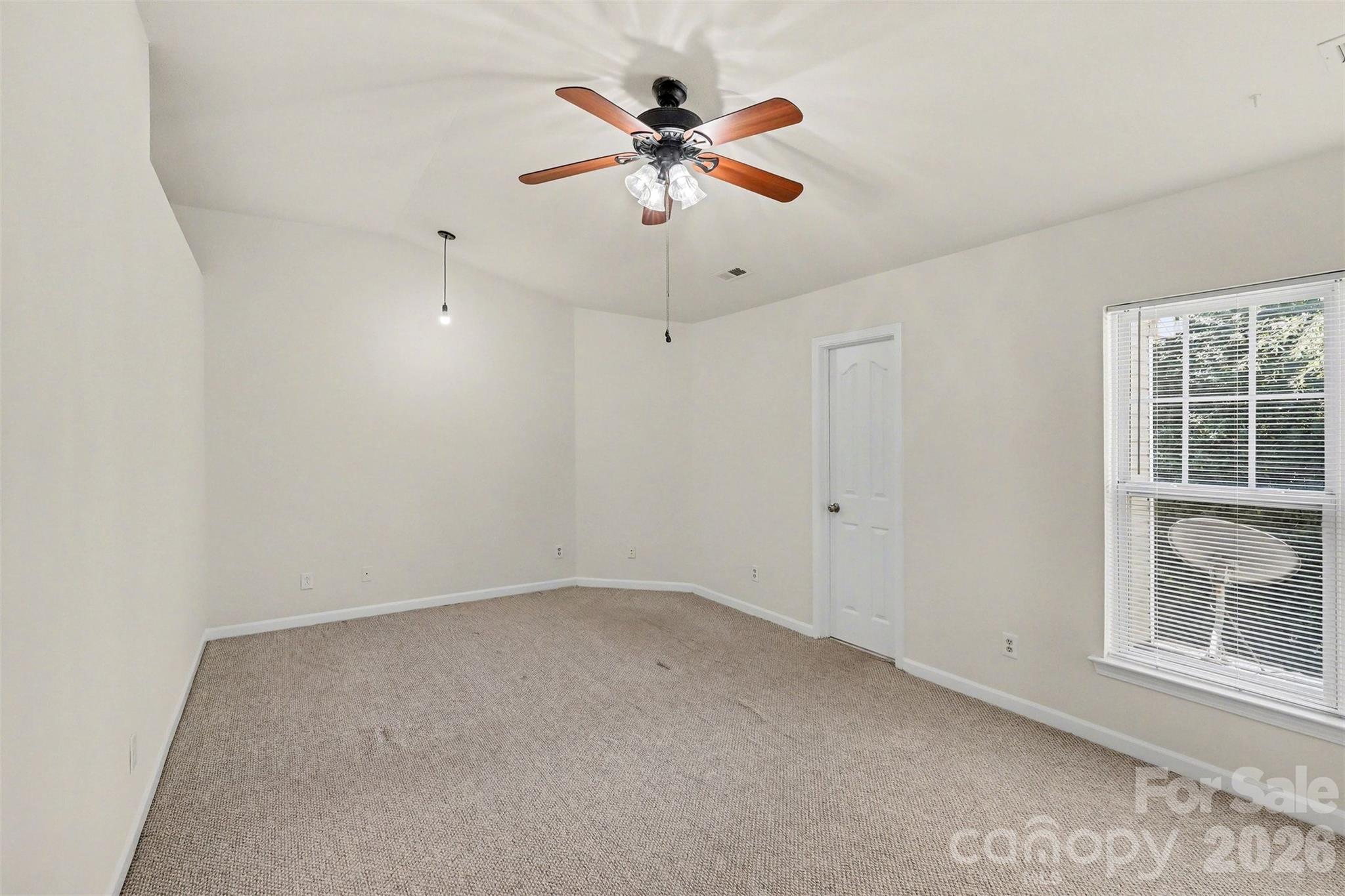 Photo 11 of 16914 Commons Creek Drive, Charlotte, NC