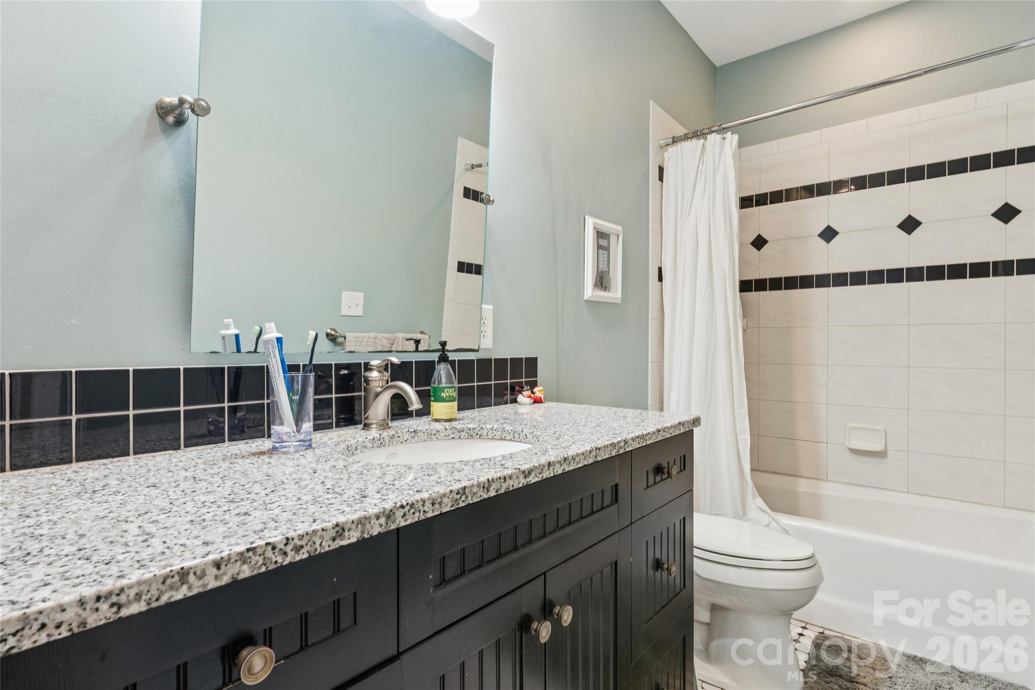 Photo 17 of 2623 Roswell Avenue, Charlotte, NC