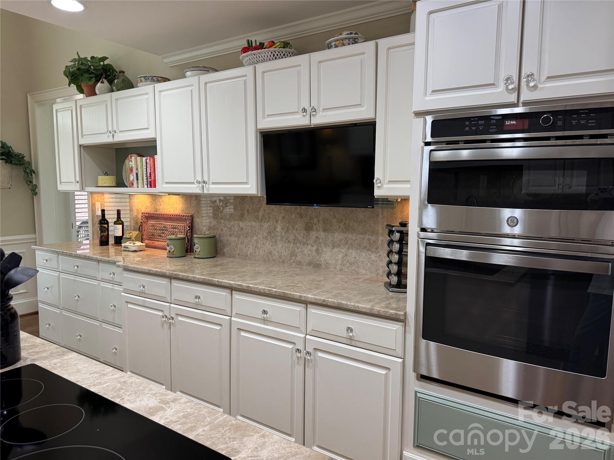Photo 4 of 6507 Gaywind Drive, Charlotte, NC