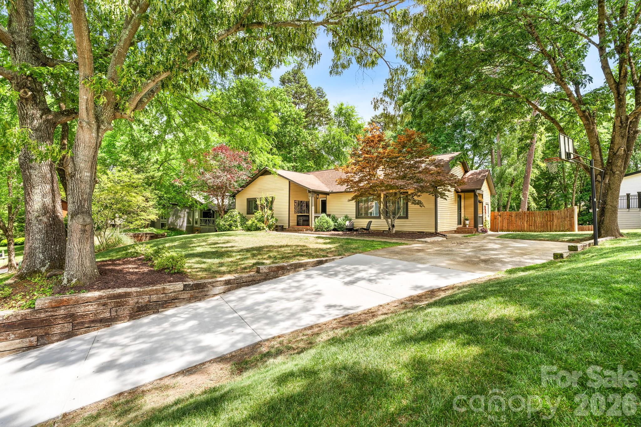 Photo 34 of 8700 Lorraine Drive, Charlotte, NC