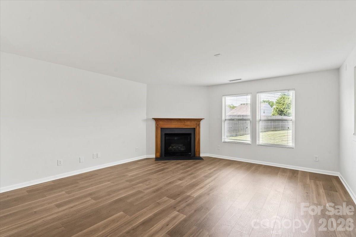 Home for sale at 12932 Silvaire Farm Road, Charlotte, NC — photo 12 of 46