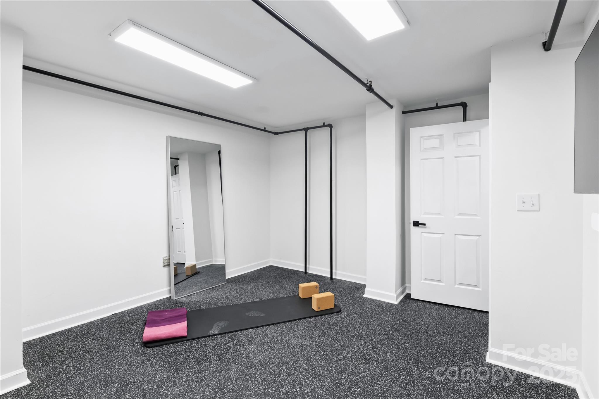 Photo 37 of 127 N Tryon Street615, Charlotte, NC