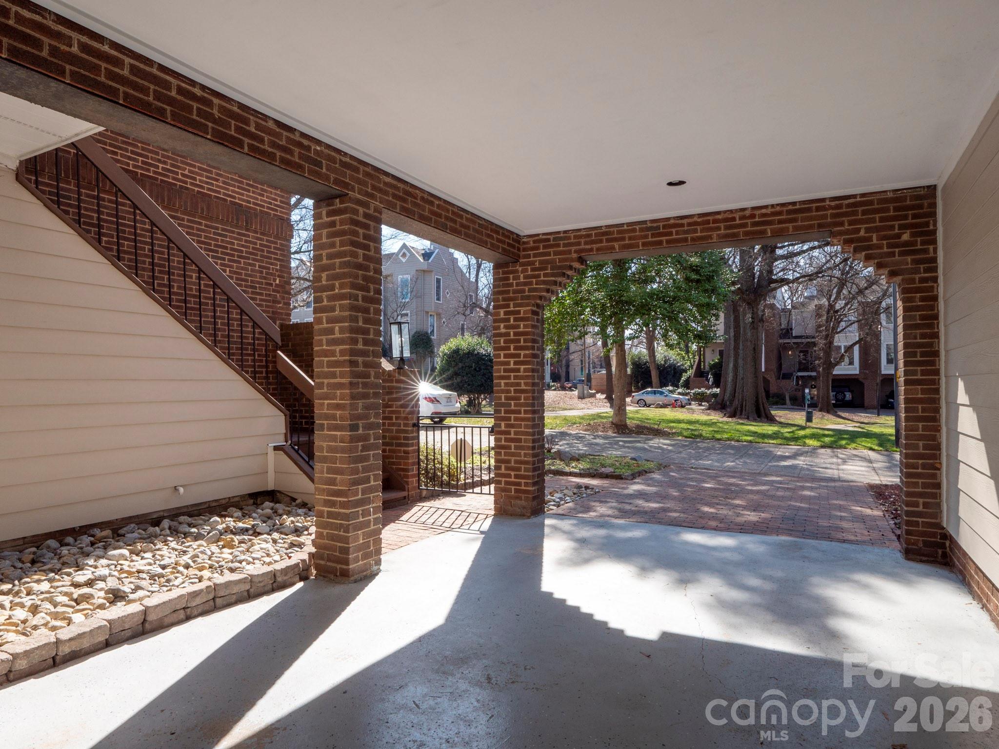 Photo 4 of 239 S Clarkson Street, Charlotte, NC