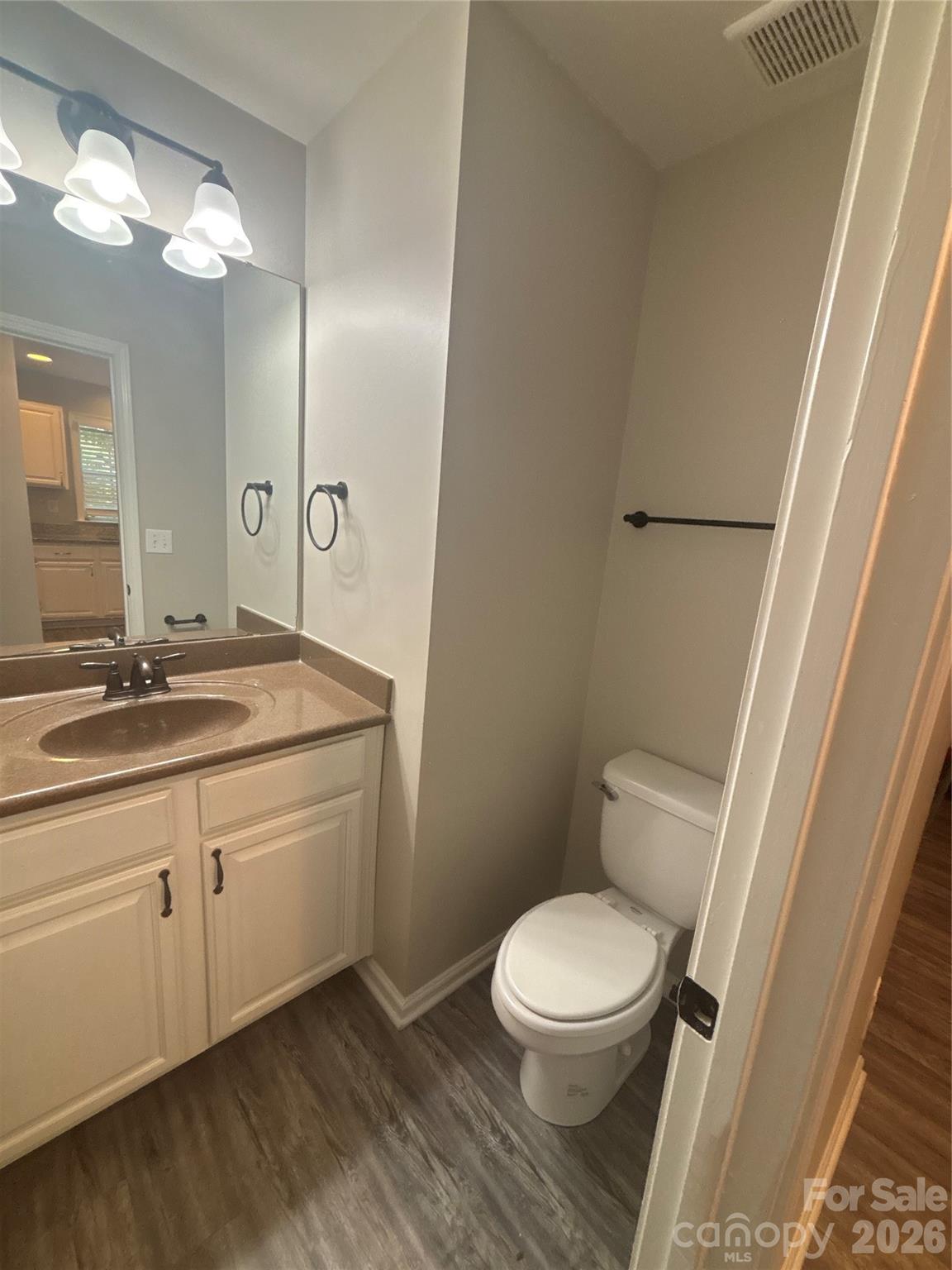 Photo 5 of 7413 Tupelo Lane, Charlotte, NC