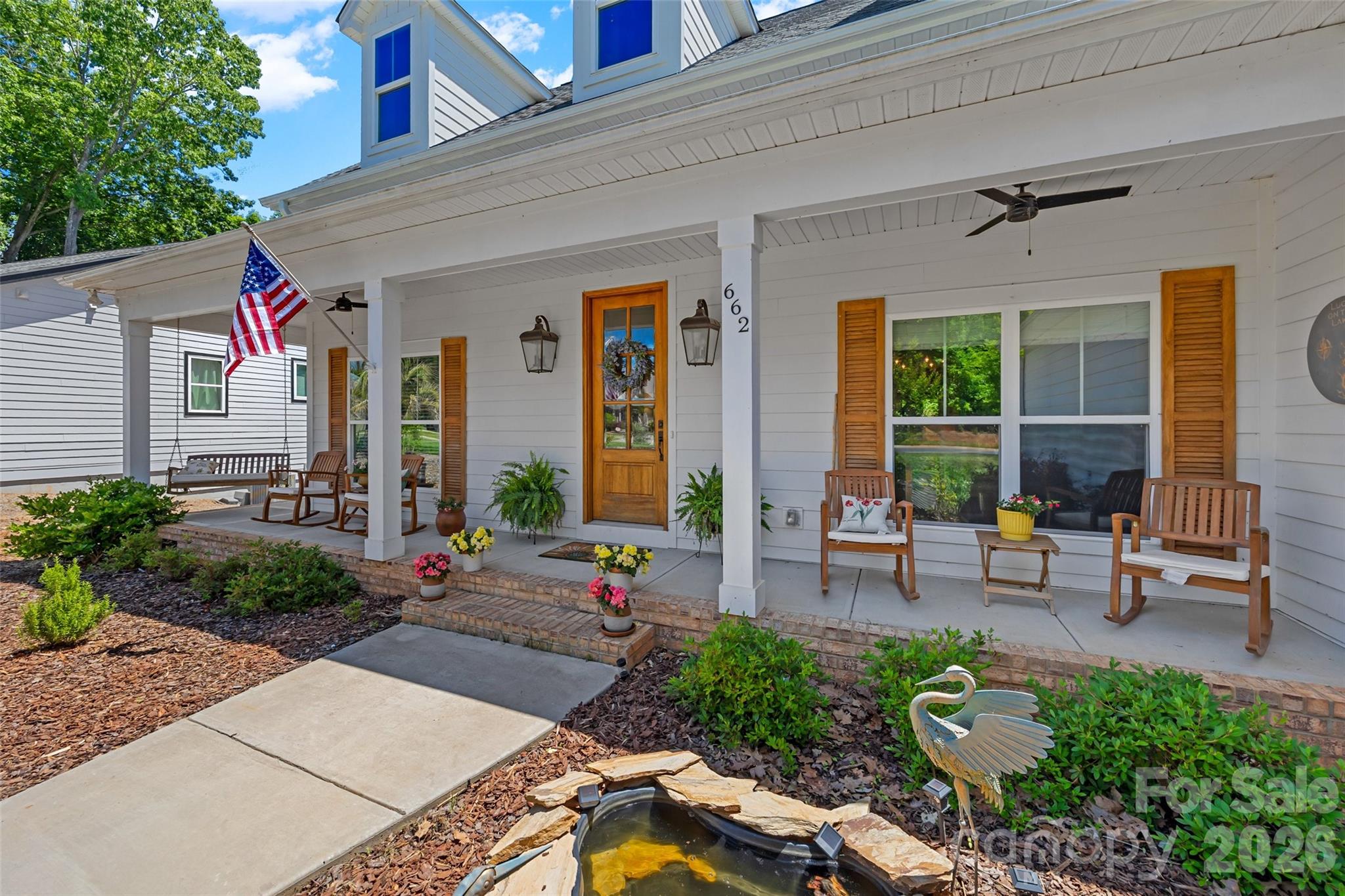 662 Sandbar Point, Lake Wylie, SC - photo 2 of 48