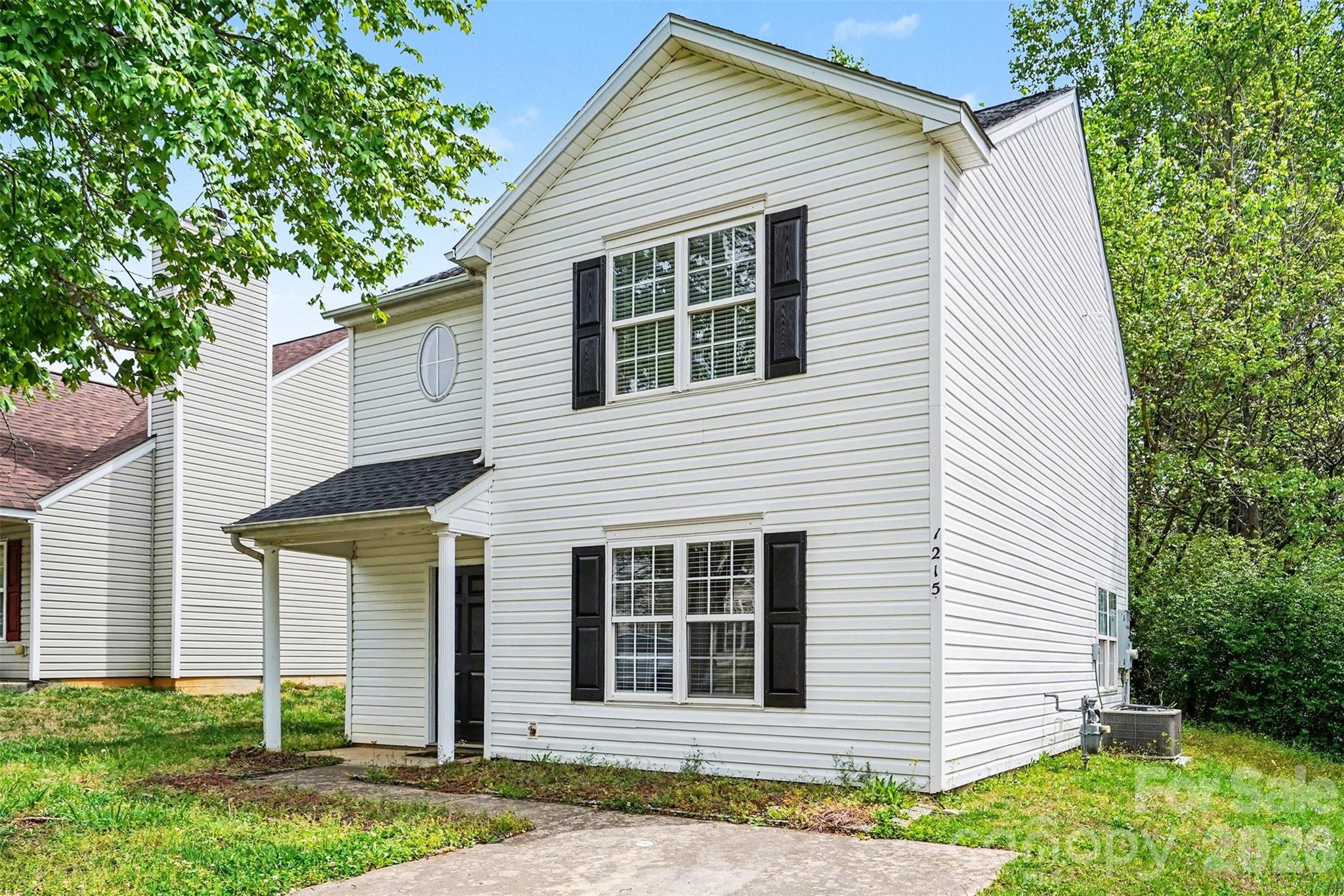 Photo 3 of 1215 Mcallister Drive, Charlotte, NC
