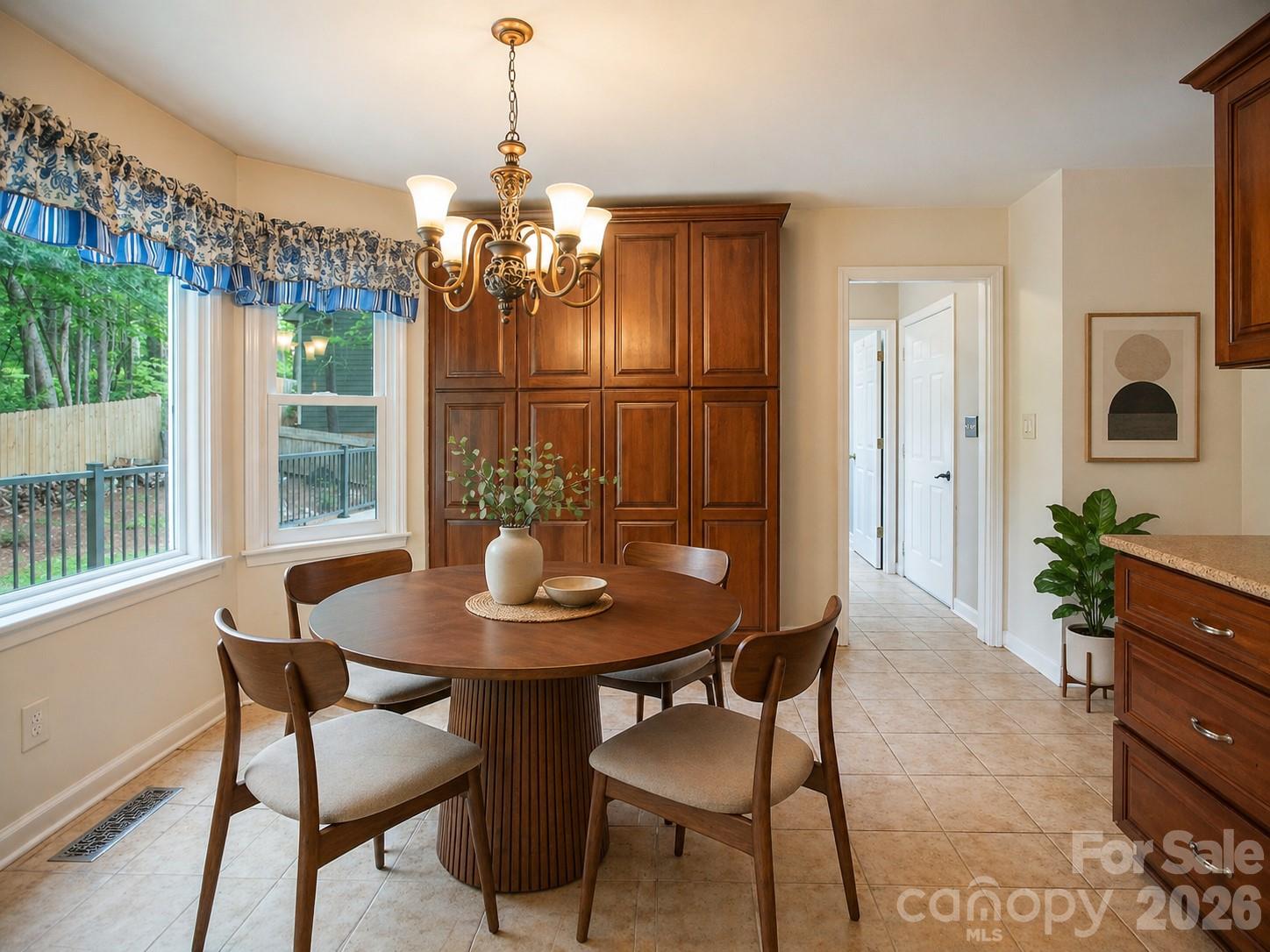 1002 Windsor Drive, Asheville, NC - photo 17 of 45