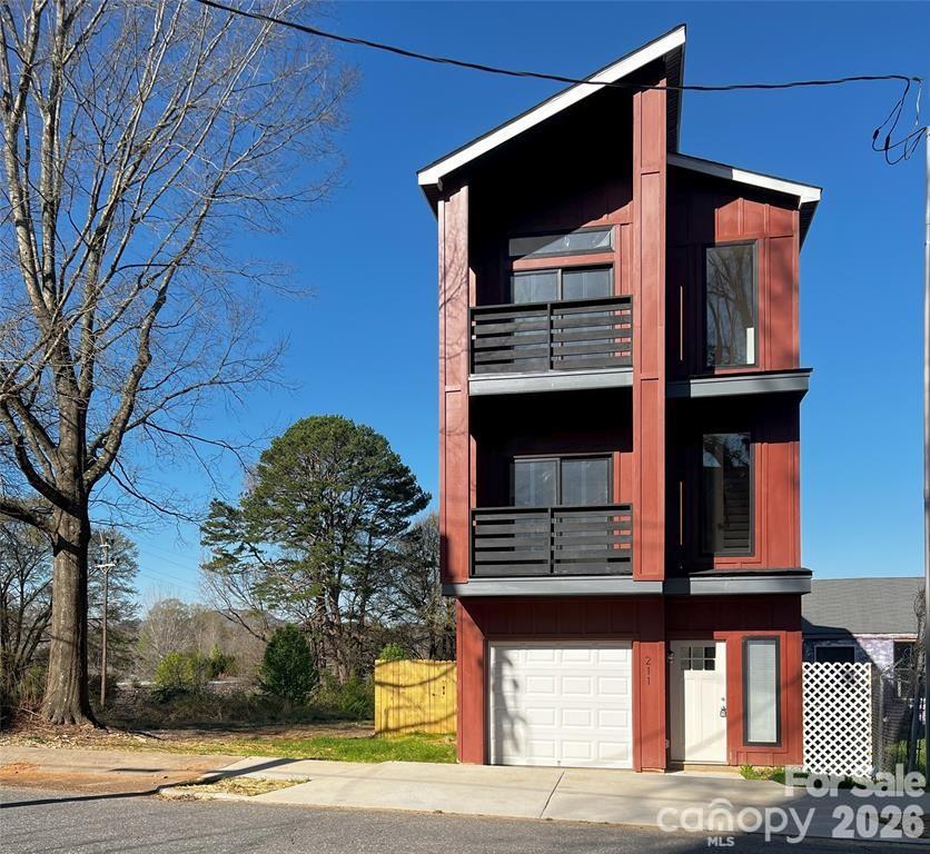 211 S Webb Street, Gastonia, NC