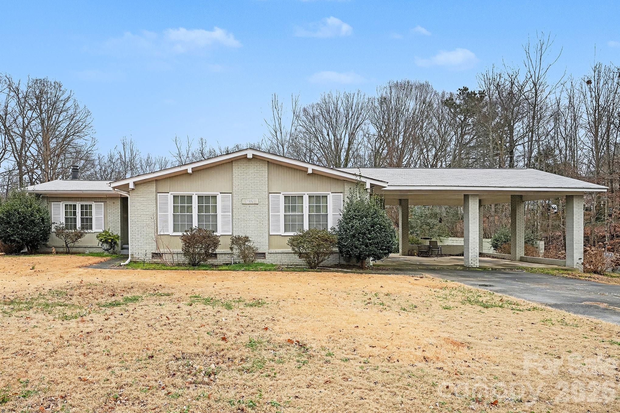 Photo 2 of 4206 Tipperary Place, Charlotte, NC