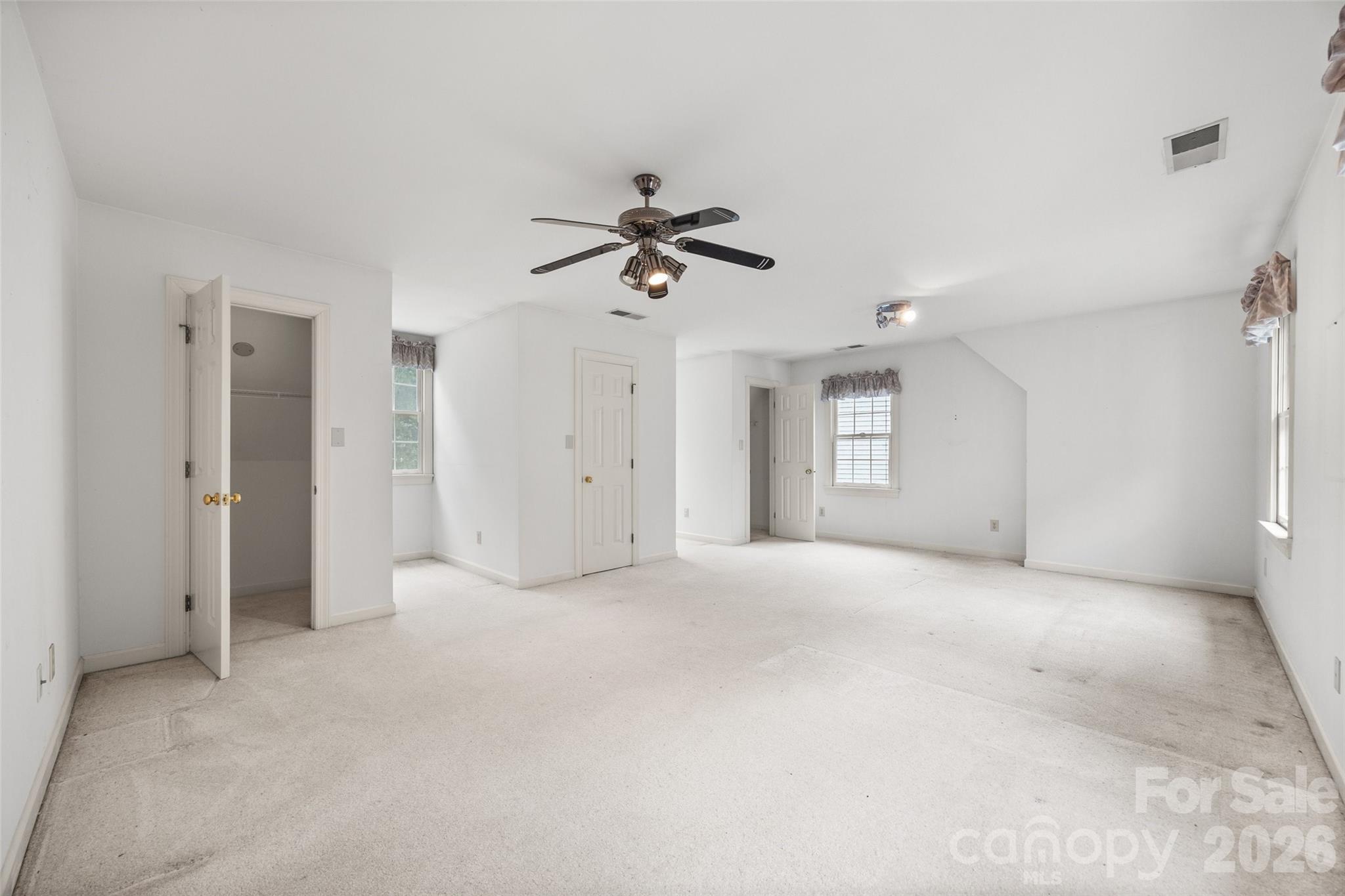 Photo 23 of 7411 Leharne Drive, Charlotte, NC
