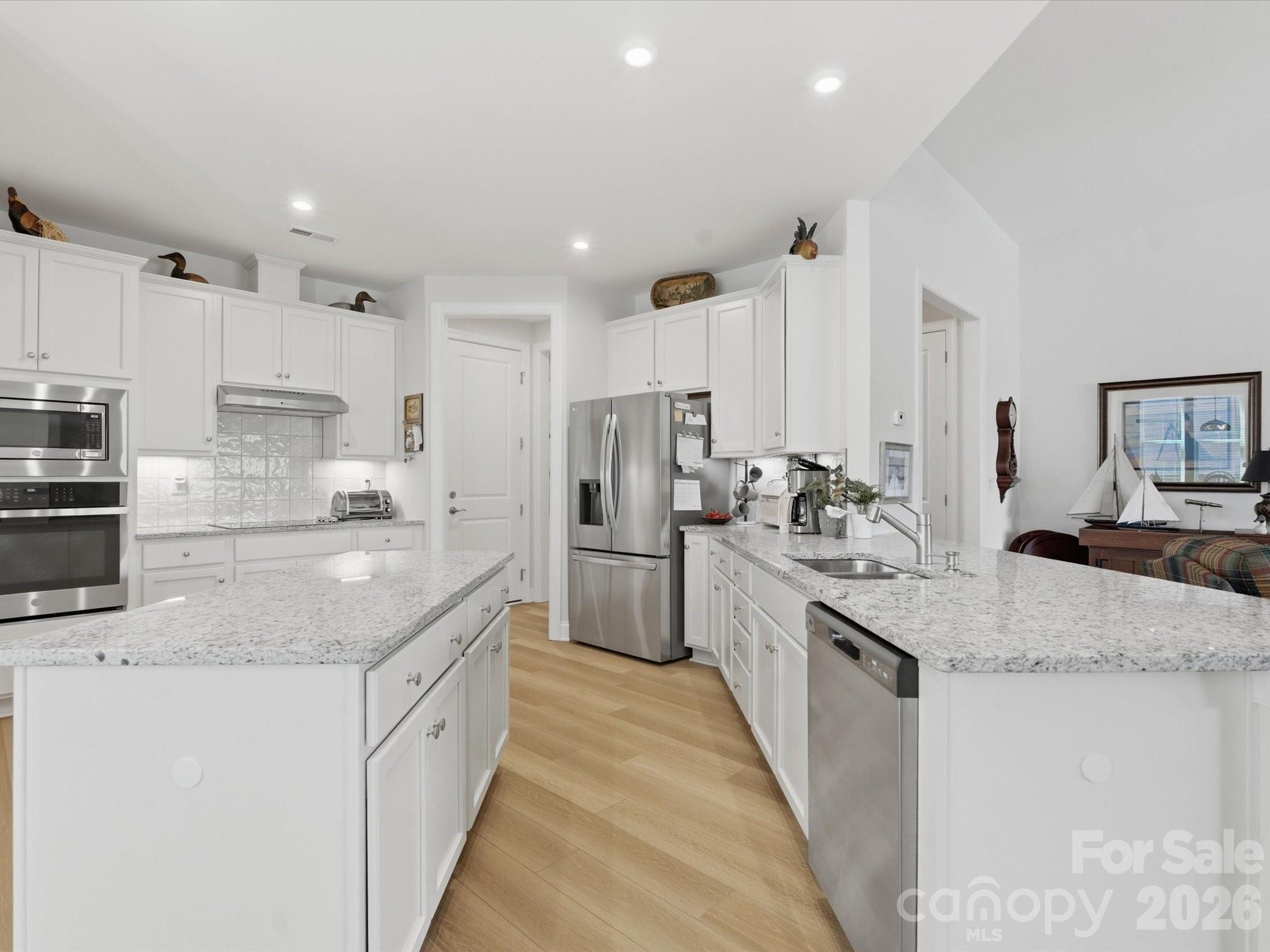 Photo 13 of 7117 Jolly Brook Drive, Charlotte, NC