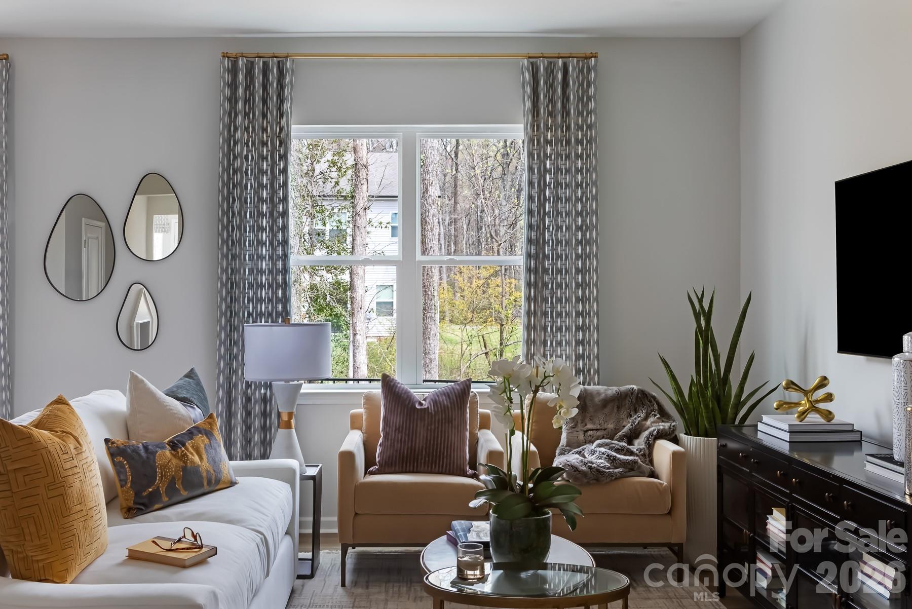 Photo 4 of 6045 Longar Lane, Charlotte, NC