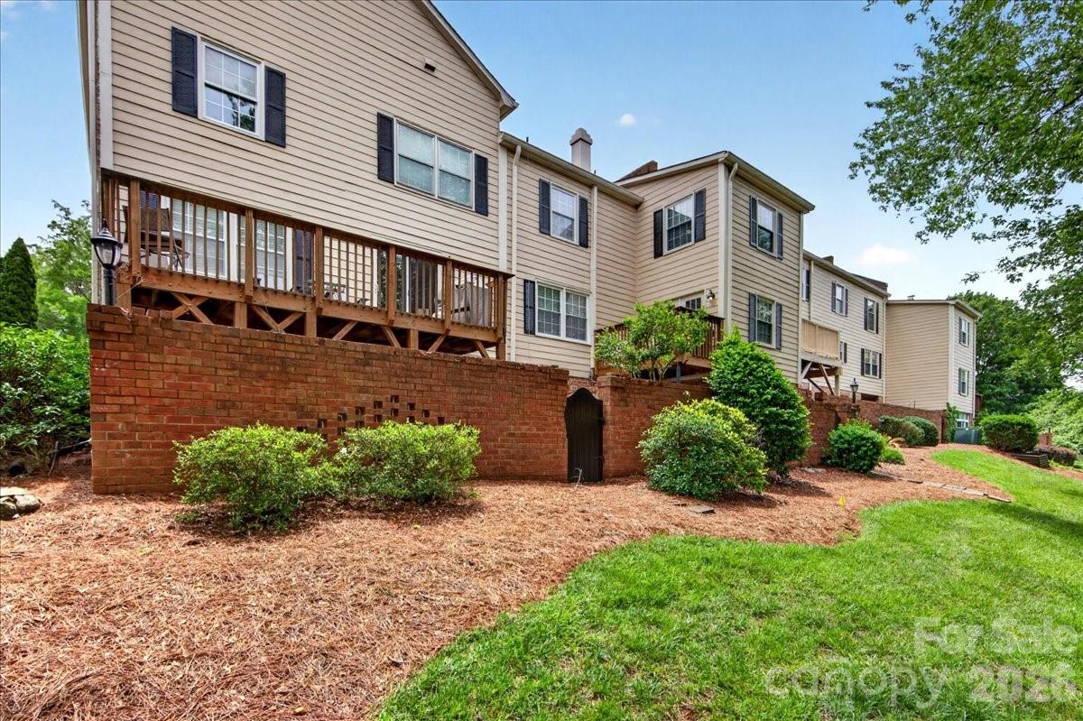 Photo 32 of 6724 Constitution Lane, Charlotte, NC